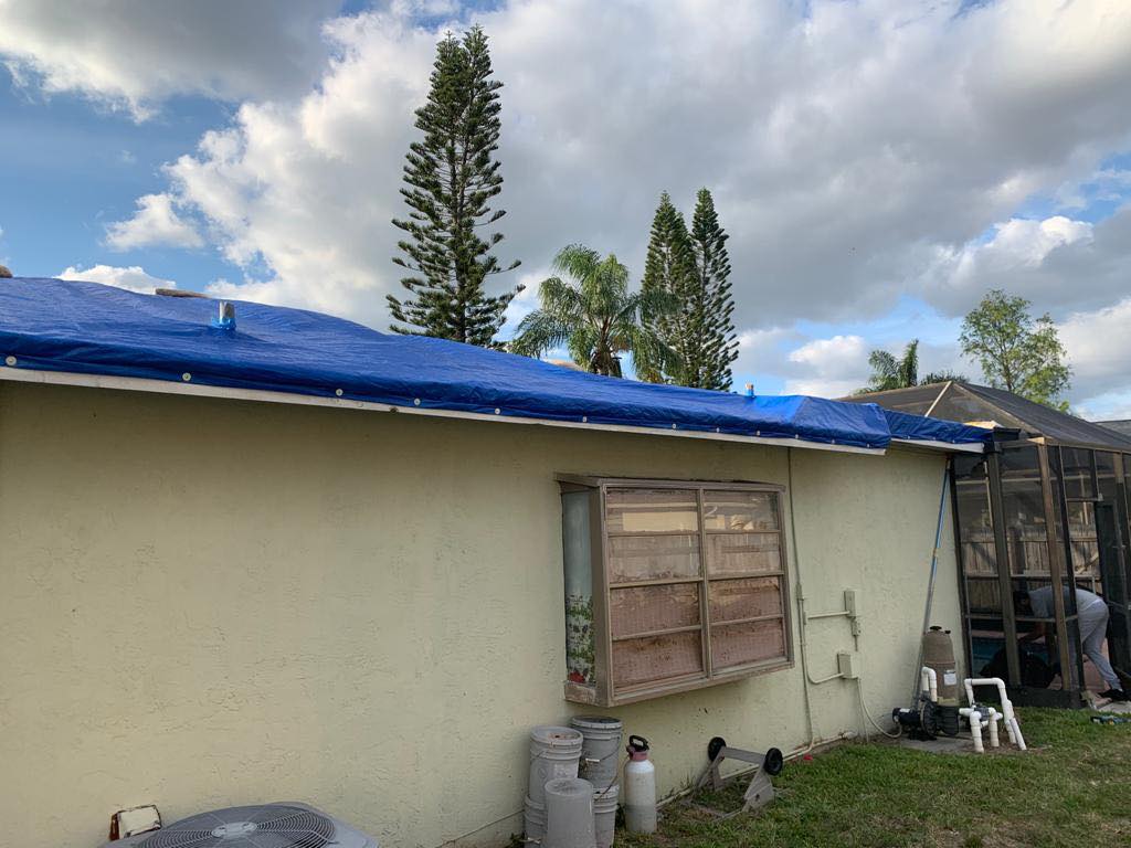 Emergency Board Up Services in Orlando, FL | Roof Tarping